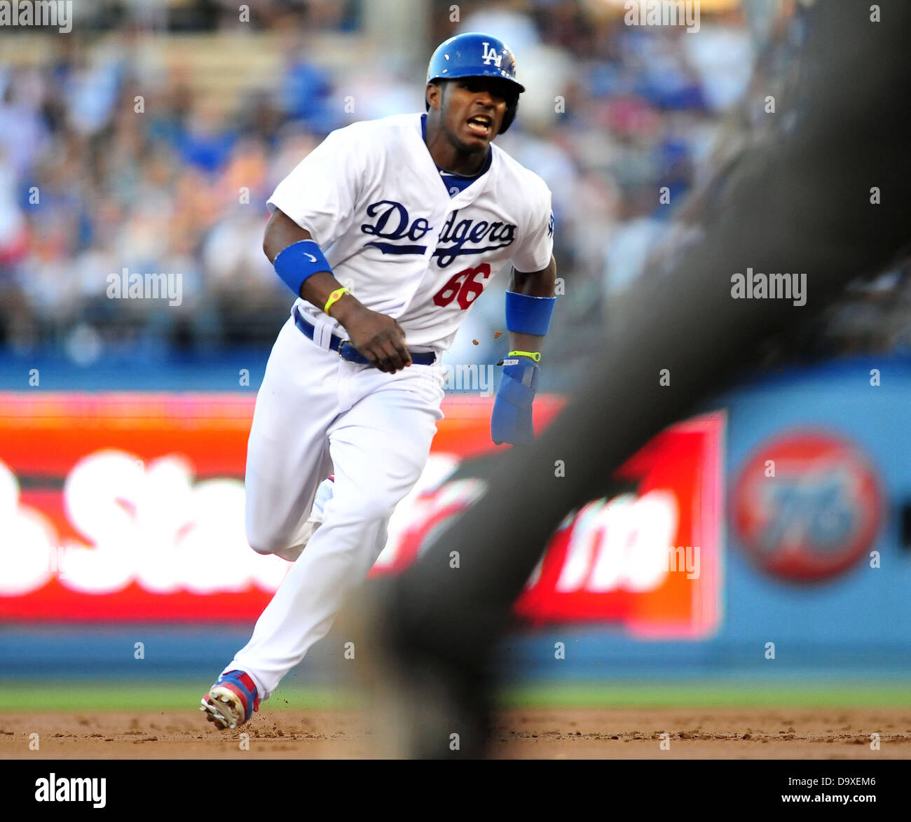 June 27, 2013 Los Angeles, CA.Los Angeles Dodgers right fielder Yasiel ...