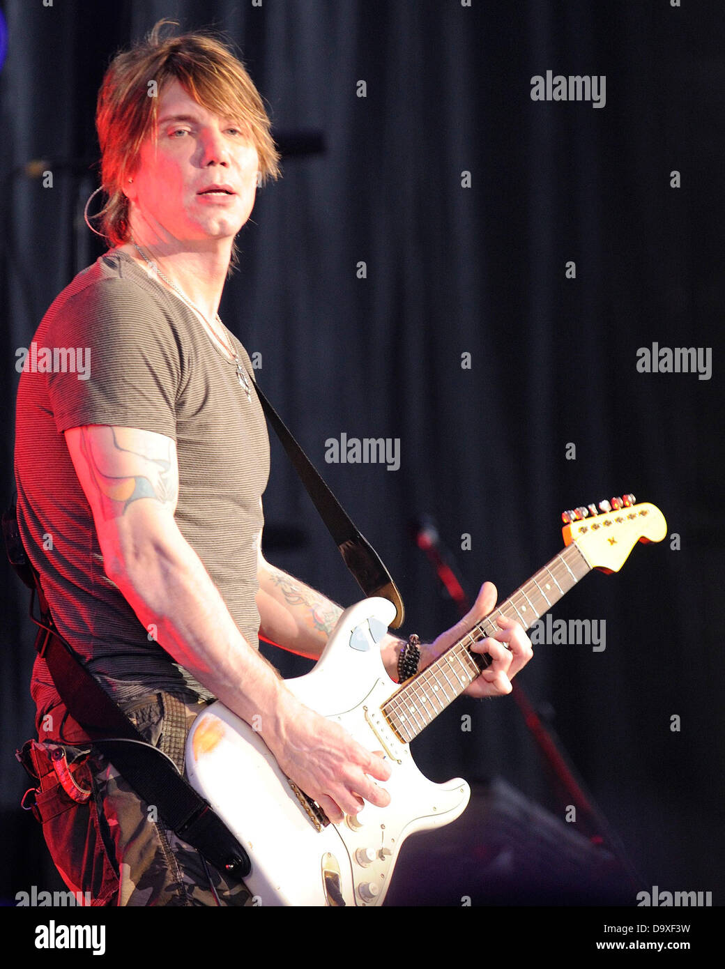 American rock band goo goo dolls hi-res stock photography and images ...