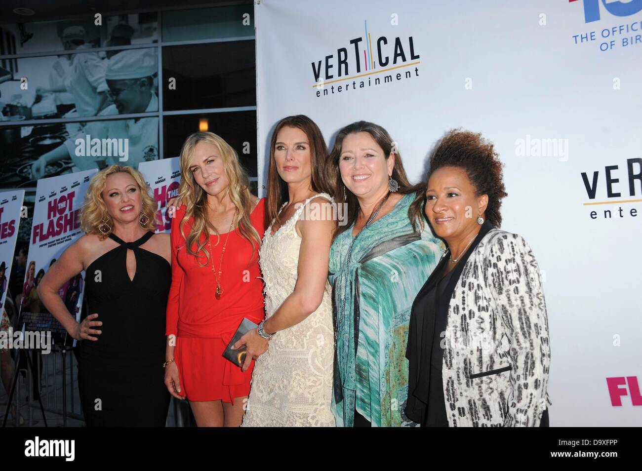 Daryl hannah and brooke shields hi-res stock photography and images - Alamy