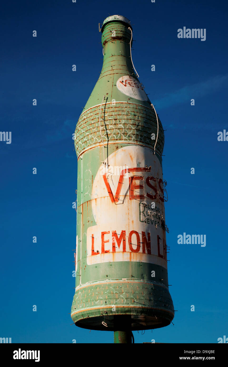 Vess Lemon Soda bottle display sign, in downtown St. Louis, Mo Stock ...