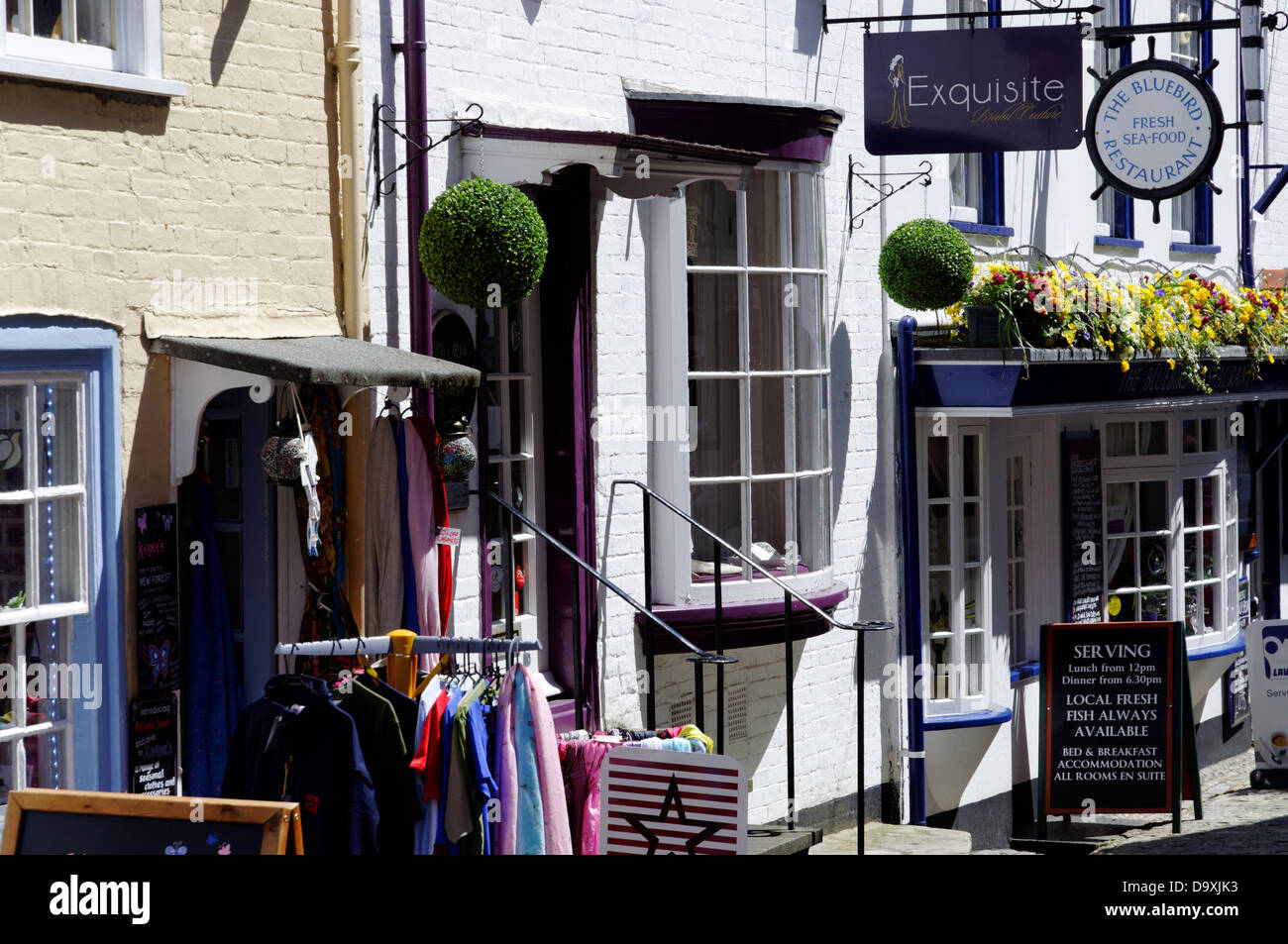 Lymington shopping street hi-res stock photography and images - Alamy