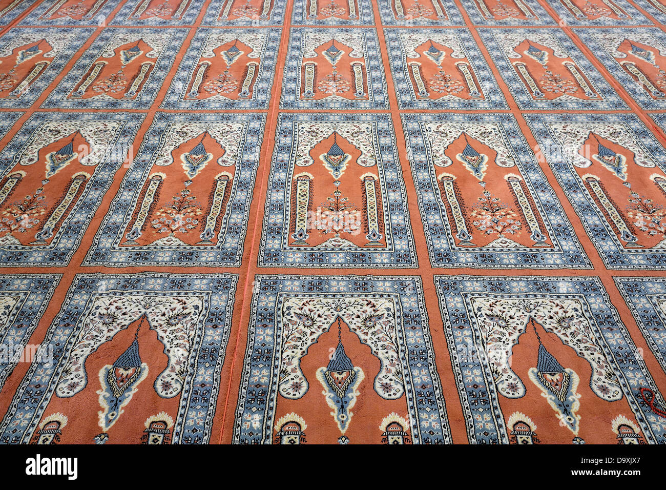 Mosque carpet hi-res stock photography and images - Alamy