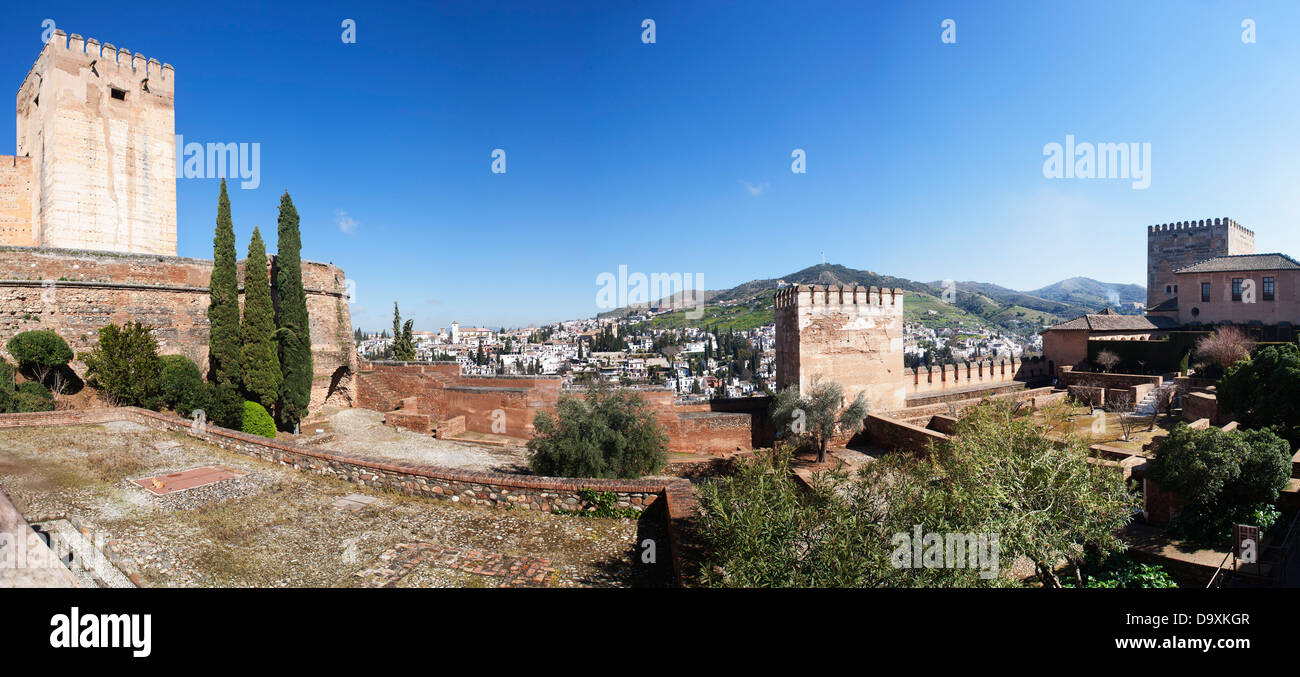 Castle alhambra in granada hi-res stock photography and images - Alamy