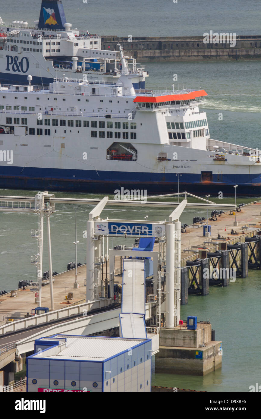 Port of Dover, Kent on a busy summer's day Stock Photo - Alamy