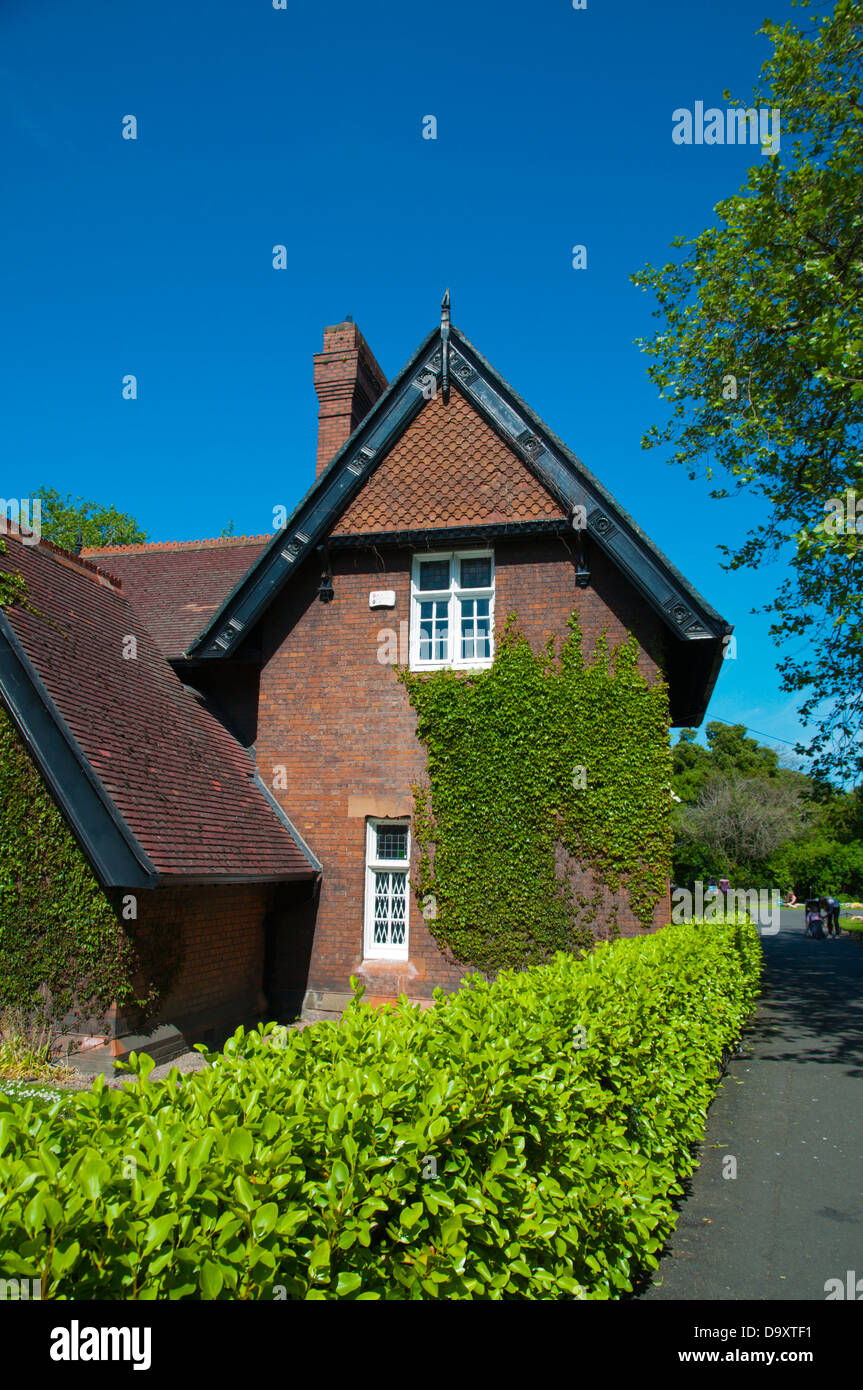 Ardilaun lodge, St Stephen's Green park (1663), central Dublin, Ireland ...