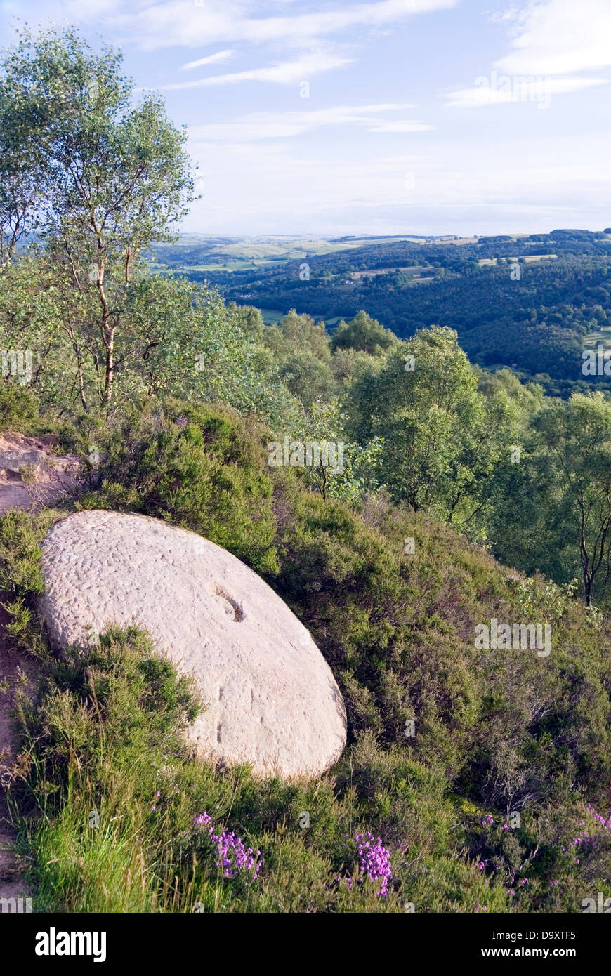 Rounded Millstone lies in situ at Millstone Edge abandoned Peak ...