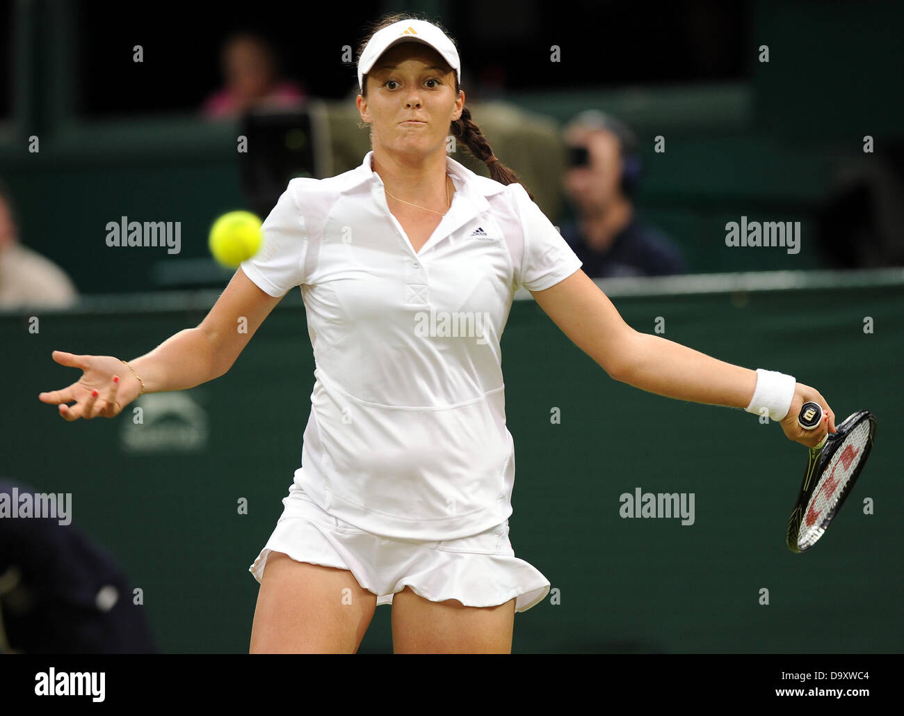 LAURA ROBSON GREAT BRITAIN THE ALL ENGLAND TENNIS CLUB WIMBLEDON LONDON ...