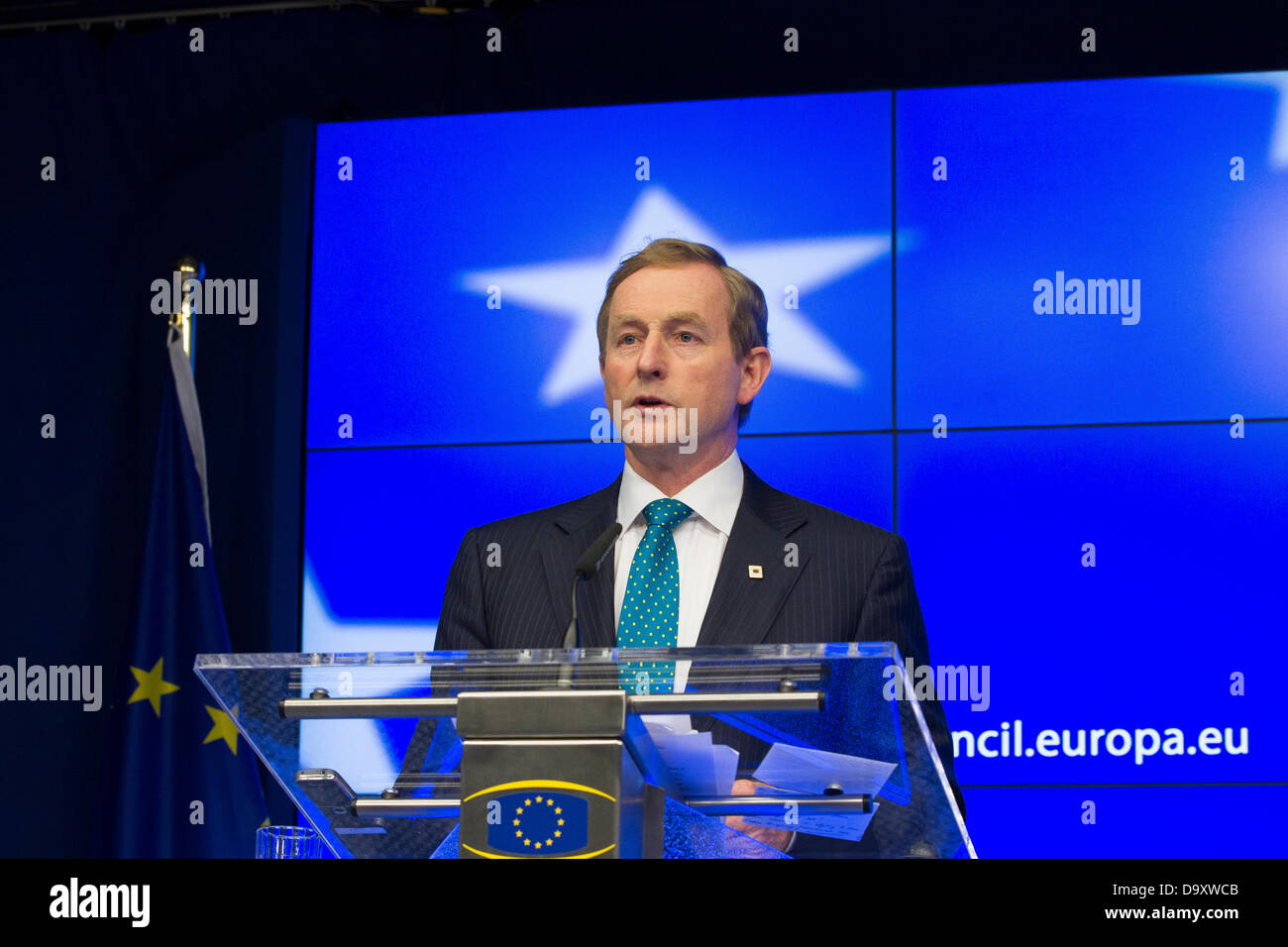 Taoiseach enda kenny press hi-res stock photography and images - Alamy