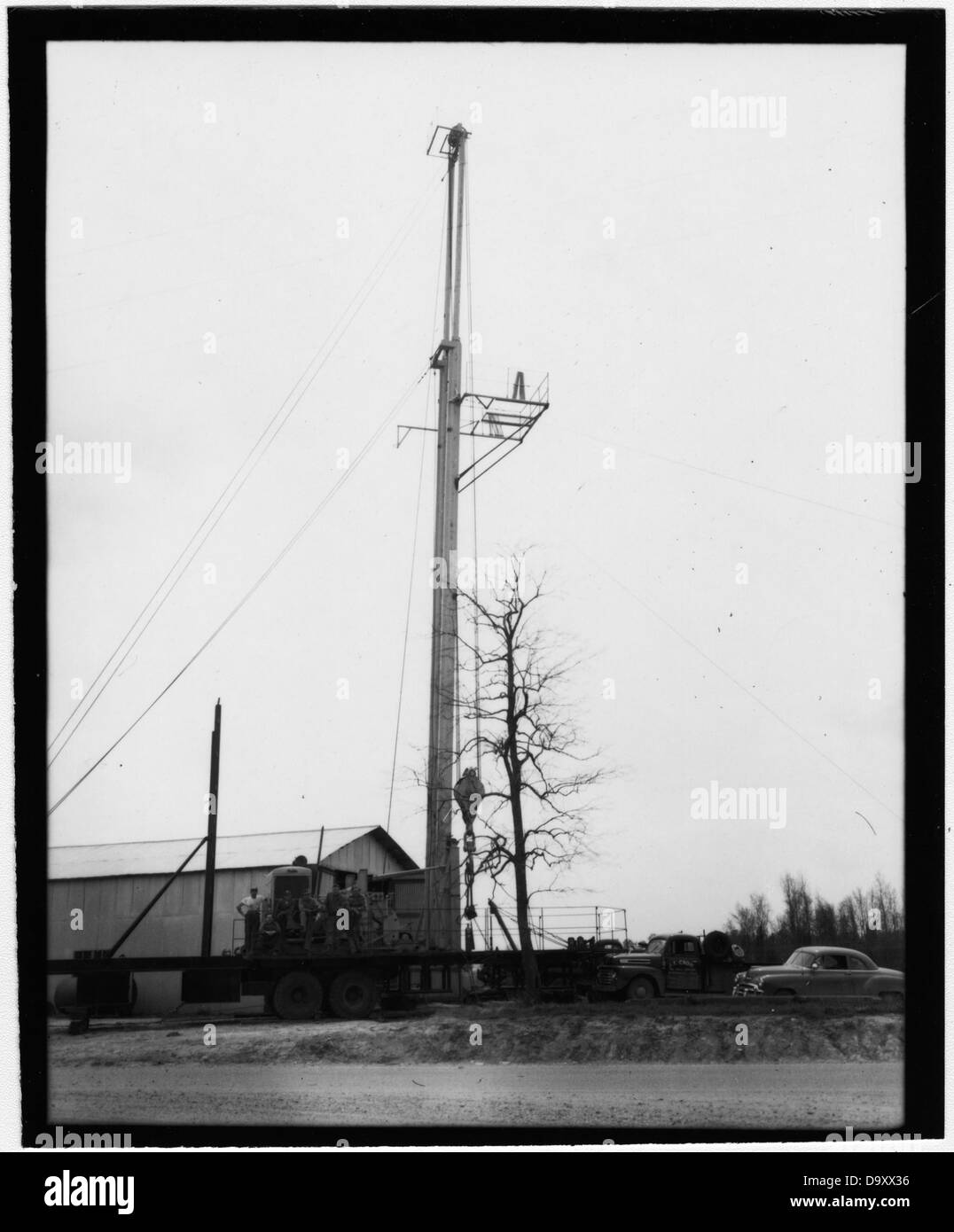 Early 1900s drilling rig Black and White Stock Photos & Images - Alamy
