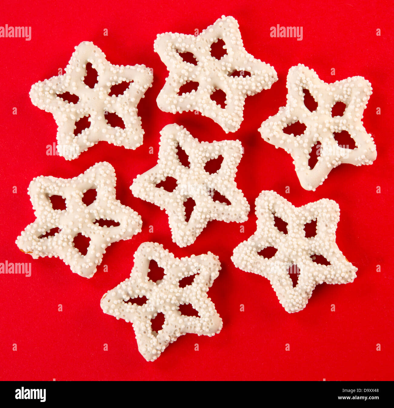 WHITE CHOCOLATE SNOWFLAKE PRETZELS Stock Photo - Alamy