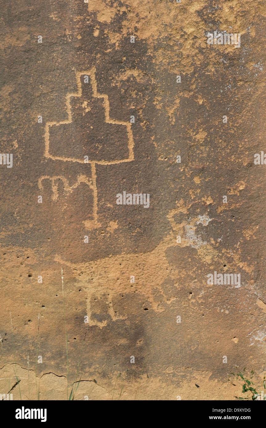 Cloud and animal petroglyphs in Lobo Canyon, Cebolla Wilderness, New ...