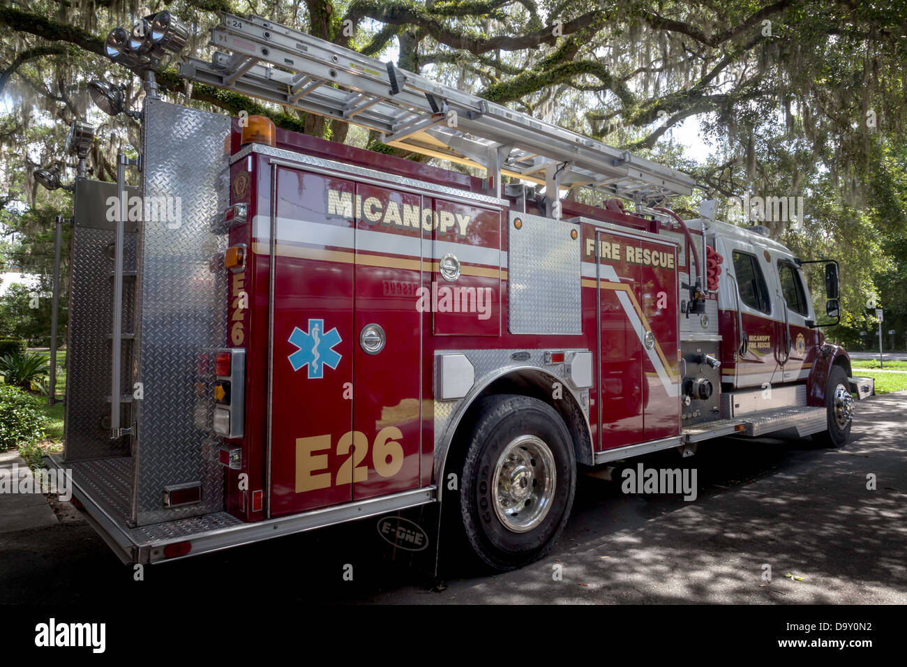 Right rear side of a Freightliner ladder truck owned by the Micanopy ...