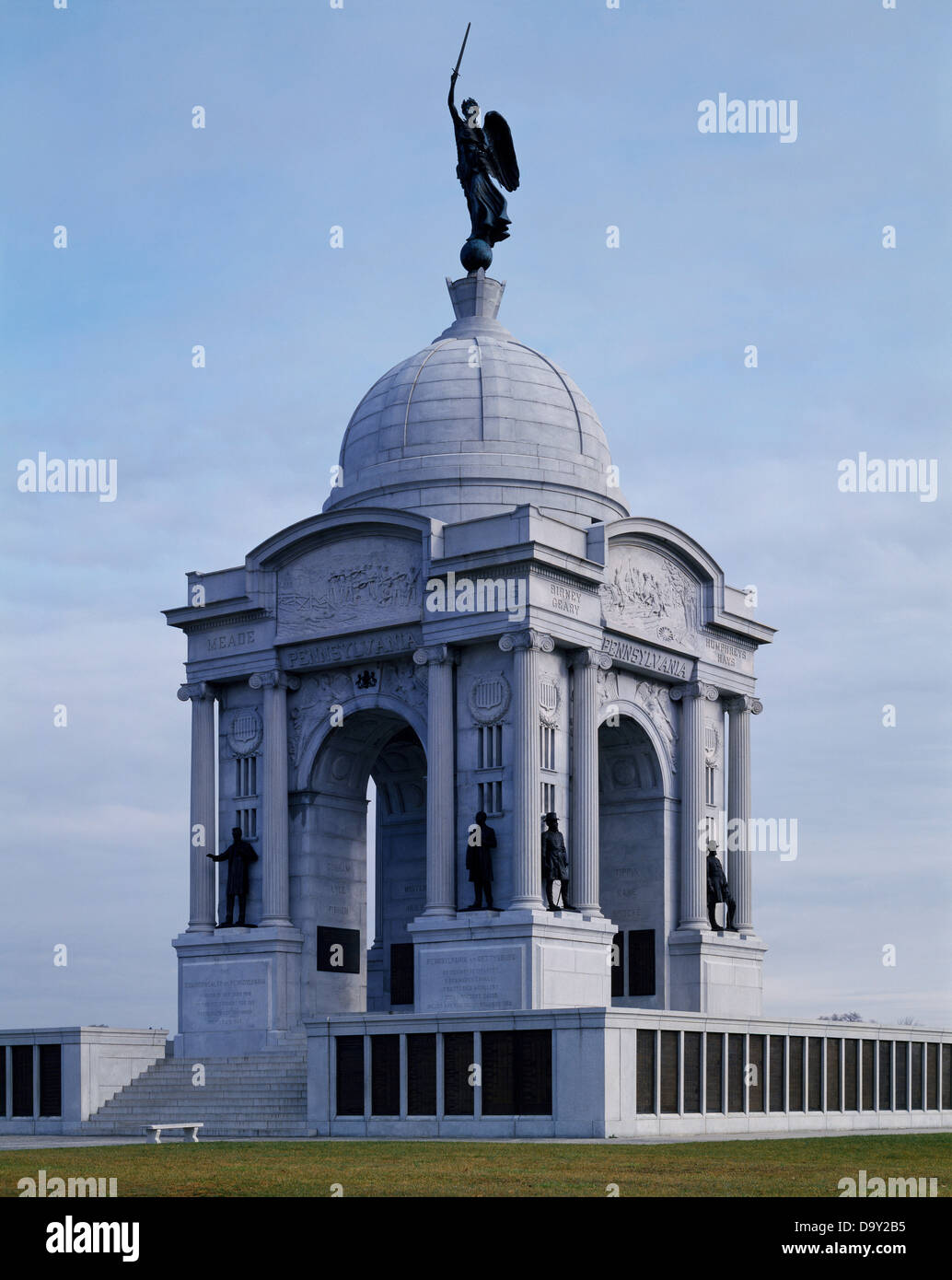 Pennsylvania Memorial on Cemetery Ridge, Civil War Battle of Gettysburg ...