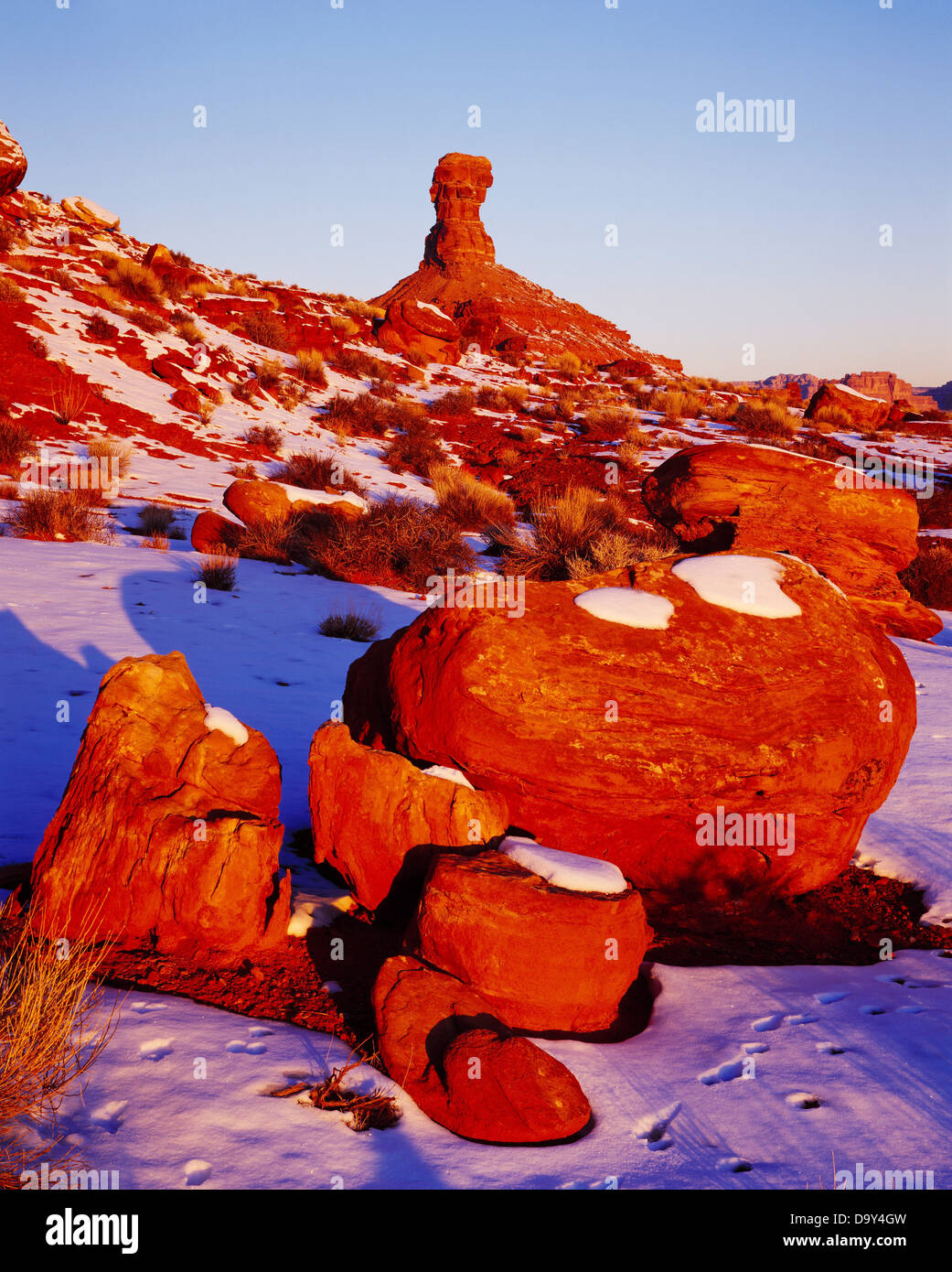 Setting hen butte hi-res stock photography and images - Alamy