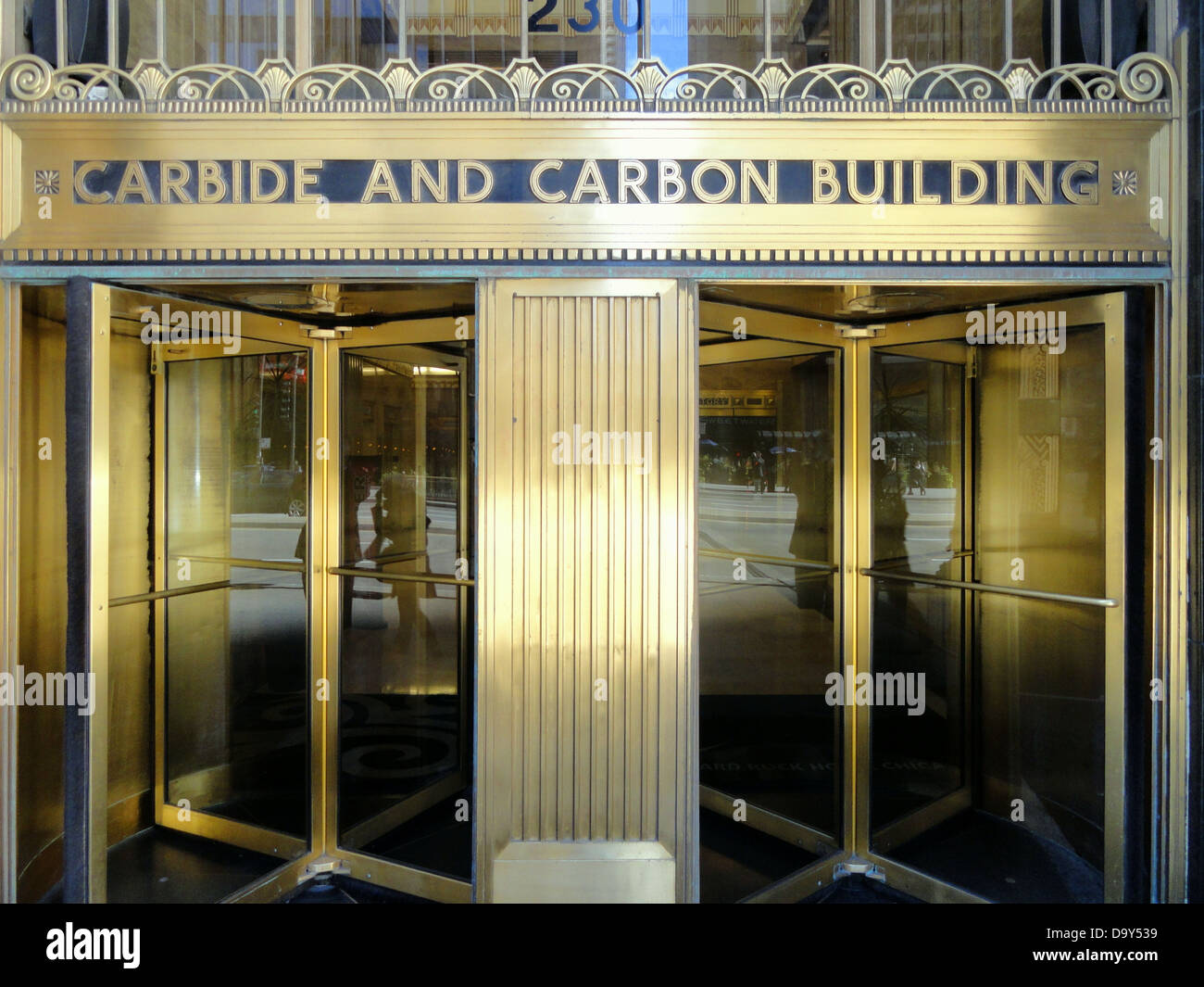 The Carbide and Carbon Building, a landmark in Chicago, Illinois ...