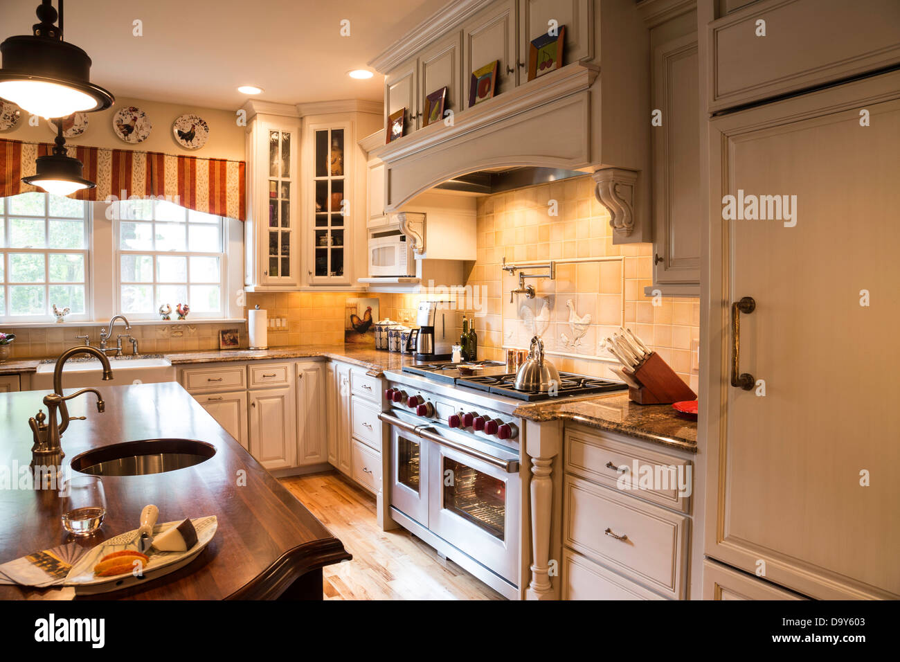 American sink counter counters hi-res stock photography and images - Alamy