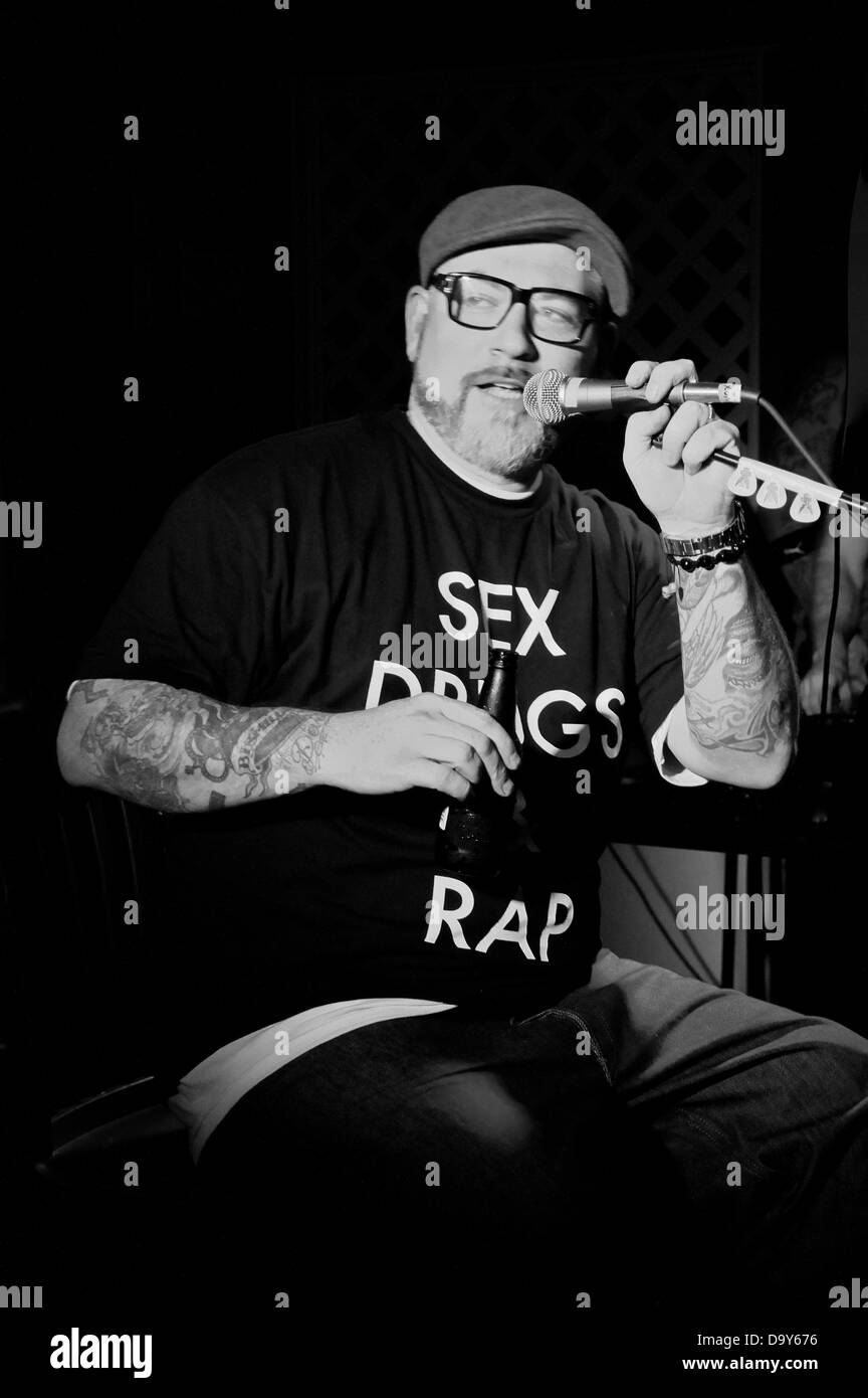 Everlast live concert hi-res stock photography and images - Alamy