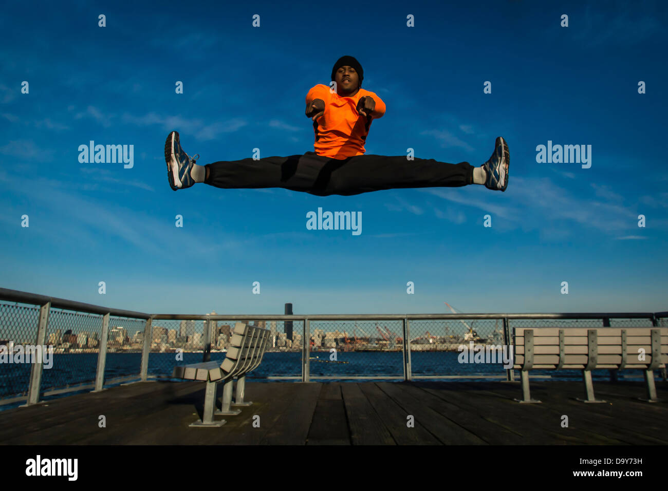 Man sport jumping bench hi-res stock photography and images - Alamy