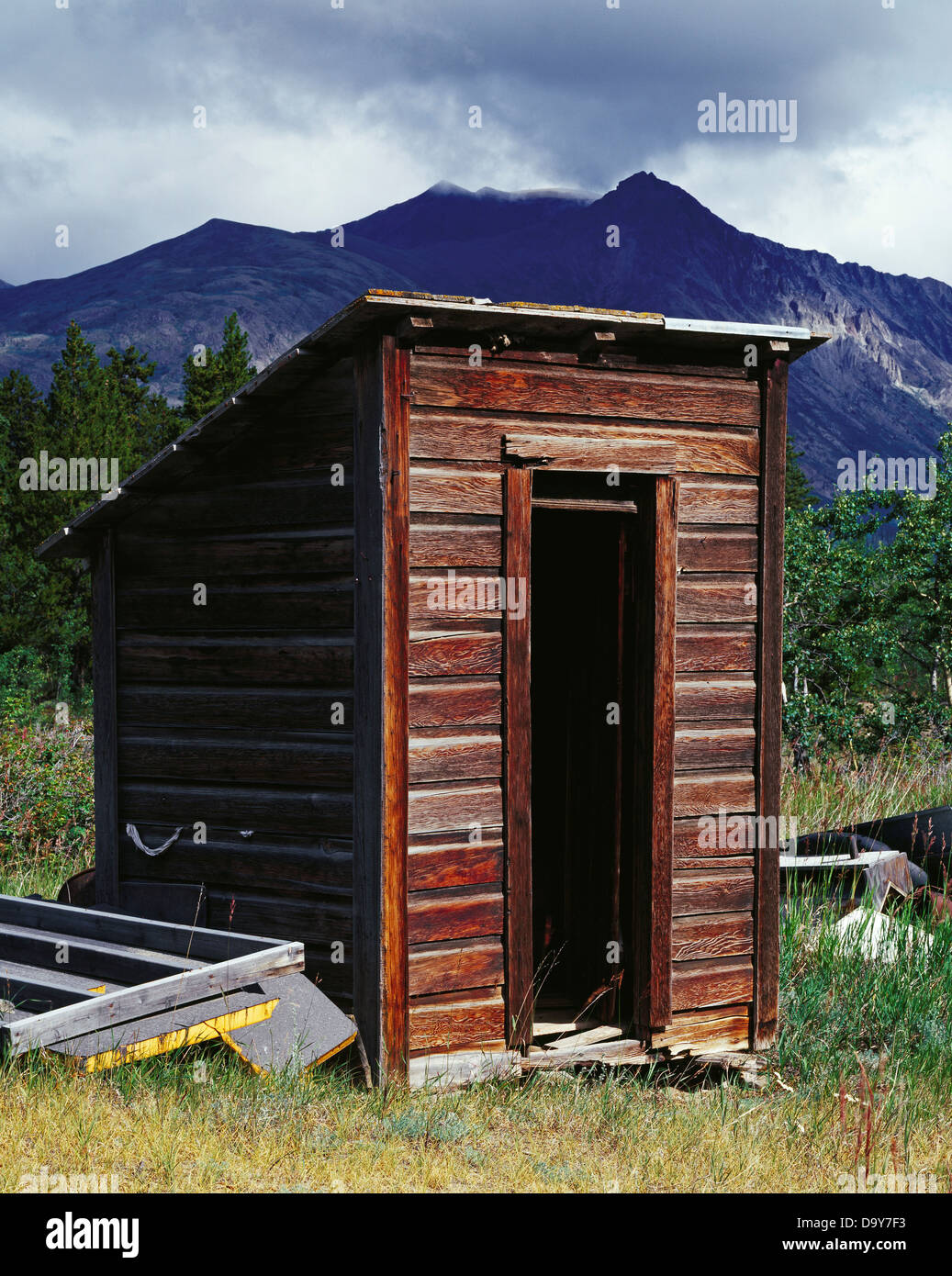 Historic outhouse hi-res stock photography and images - Alamy