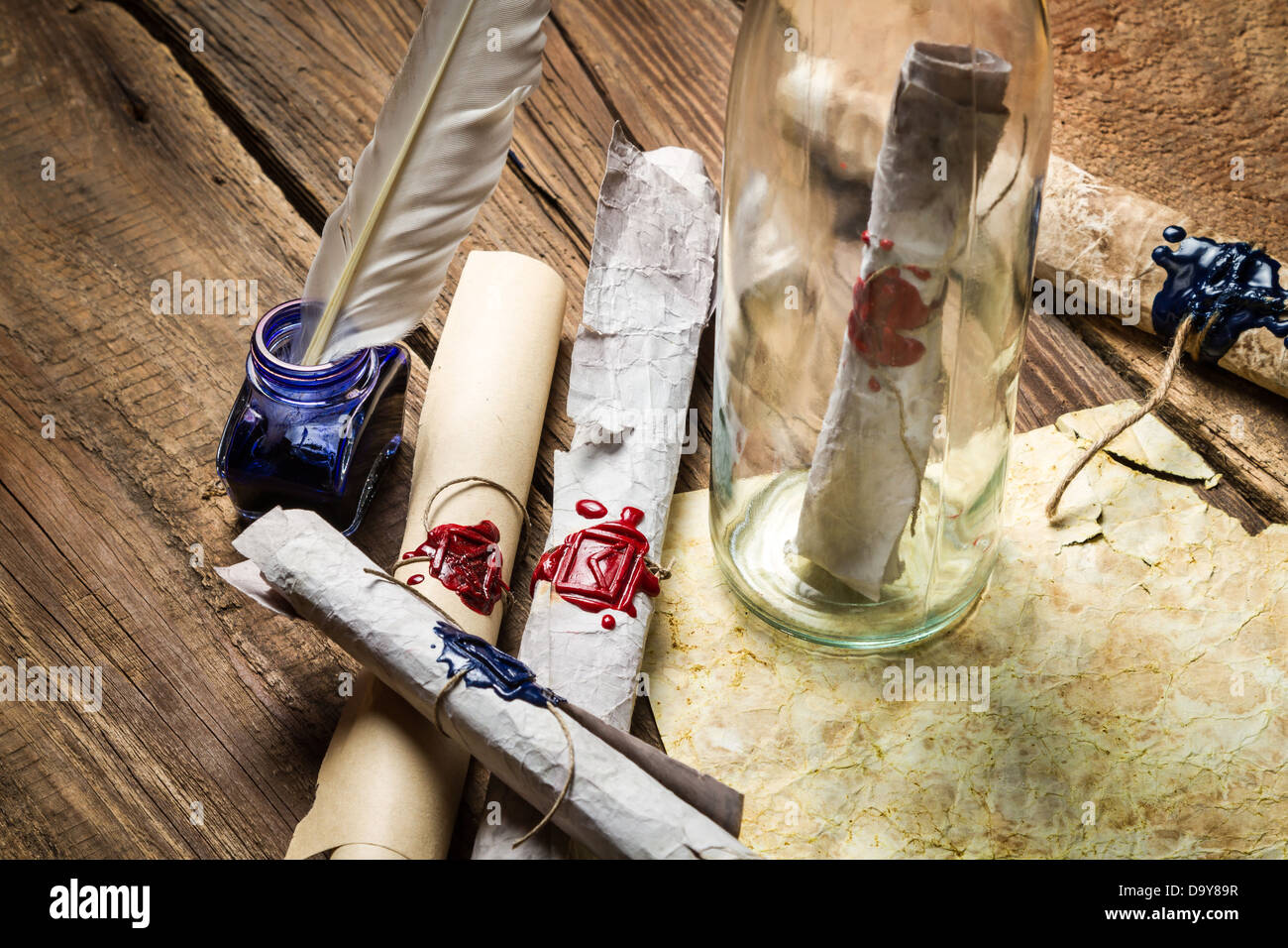 Message in a bottle medieval hi-res stock photography and images - Alamy
