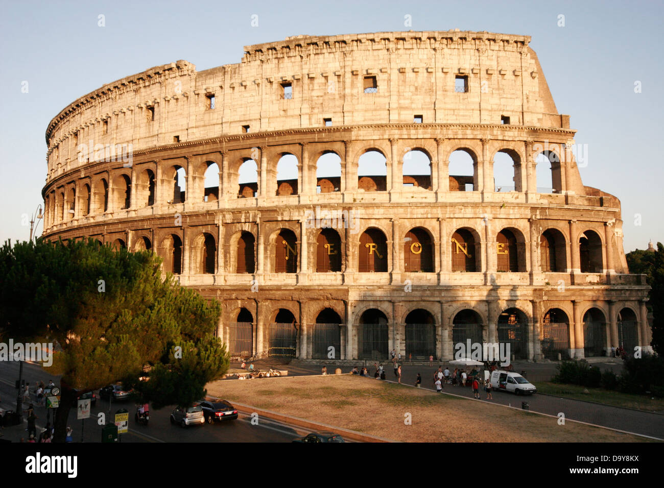 Coliseo colosseo hi-res stock photography and images - Alamy