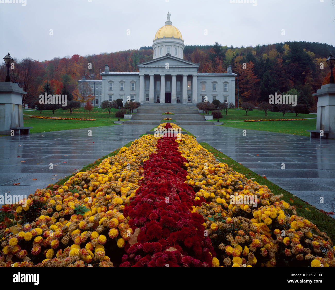 USA, Vermont, Montpelier, Vermont State Capitol Building on rainy ...