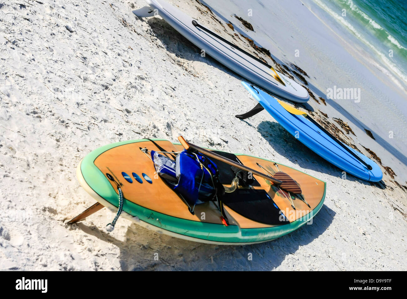 Boards lie on the the beach hi-res stock photography and images - Alamy