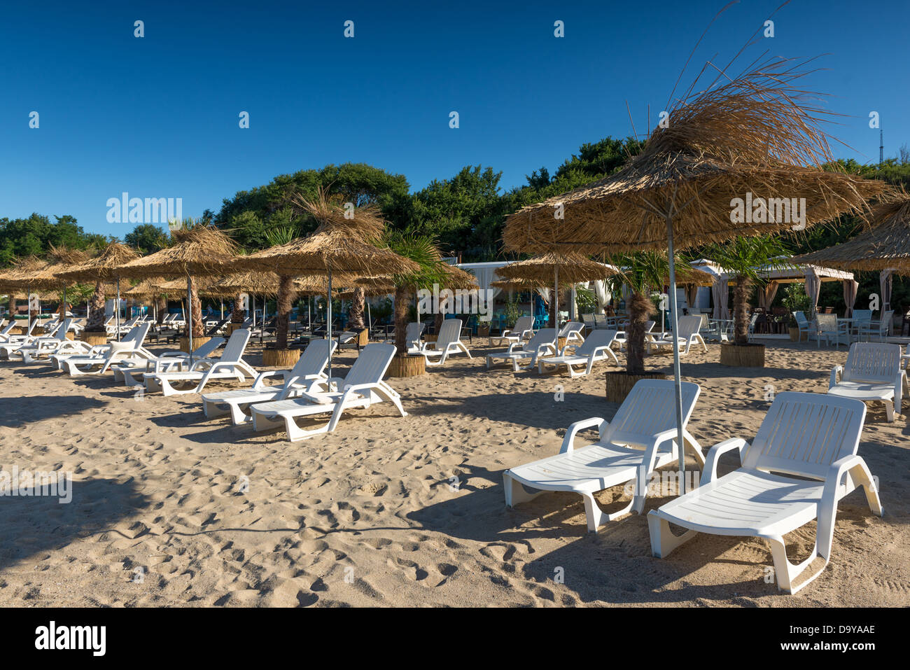 Beach summer restaurant on the sea Stock Photo - Alamy
