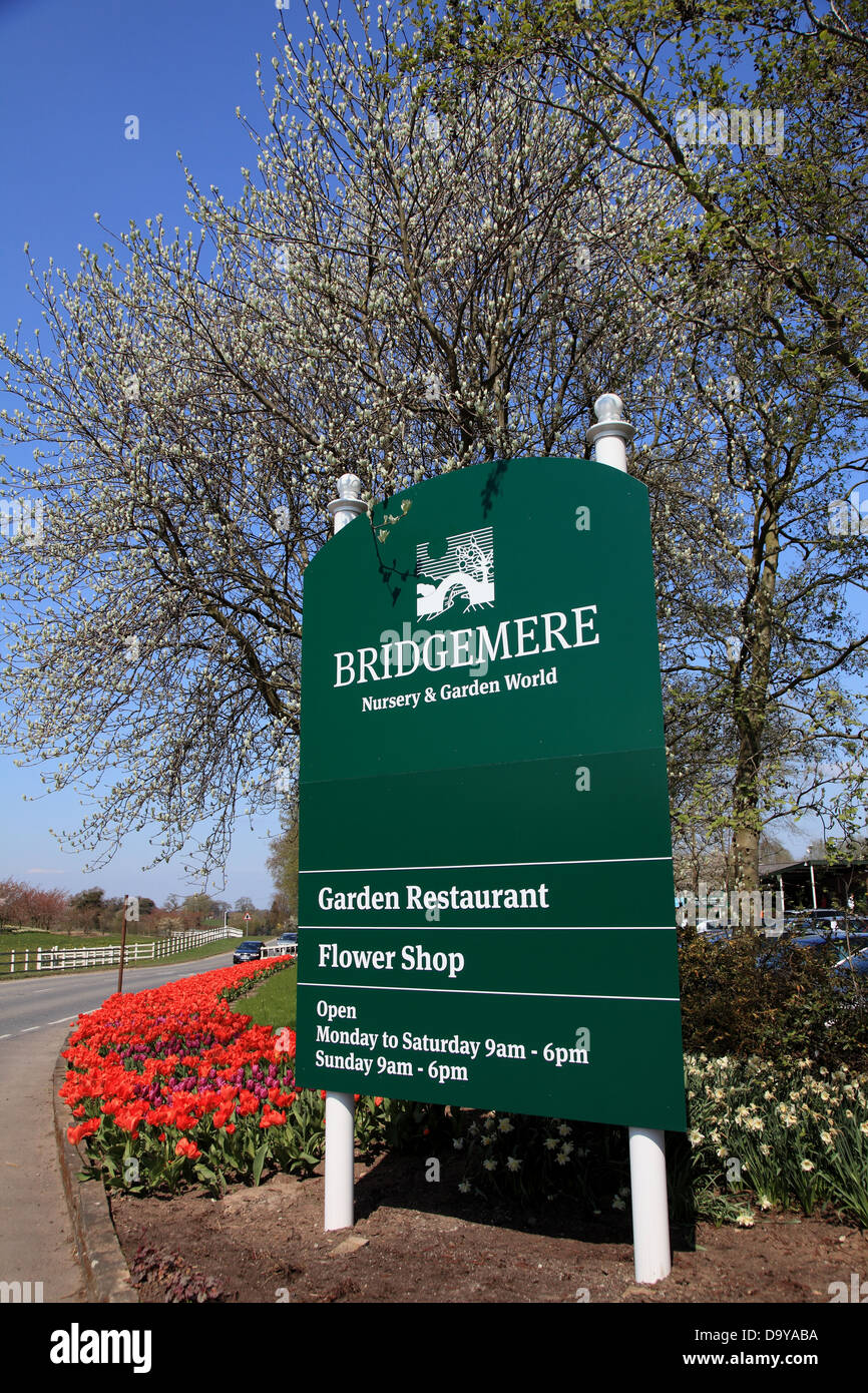 Wyevale garden centre hi-res stock photography and images - Alamy