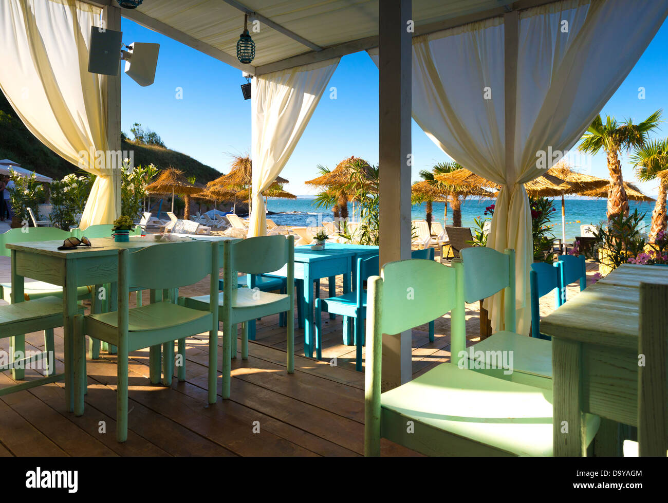 Beach summer restaurant on the sea Stock Photo - Alamy