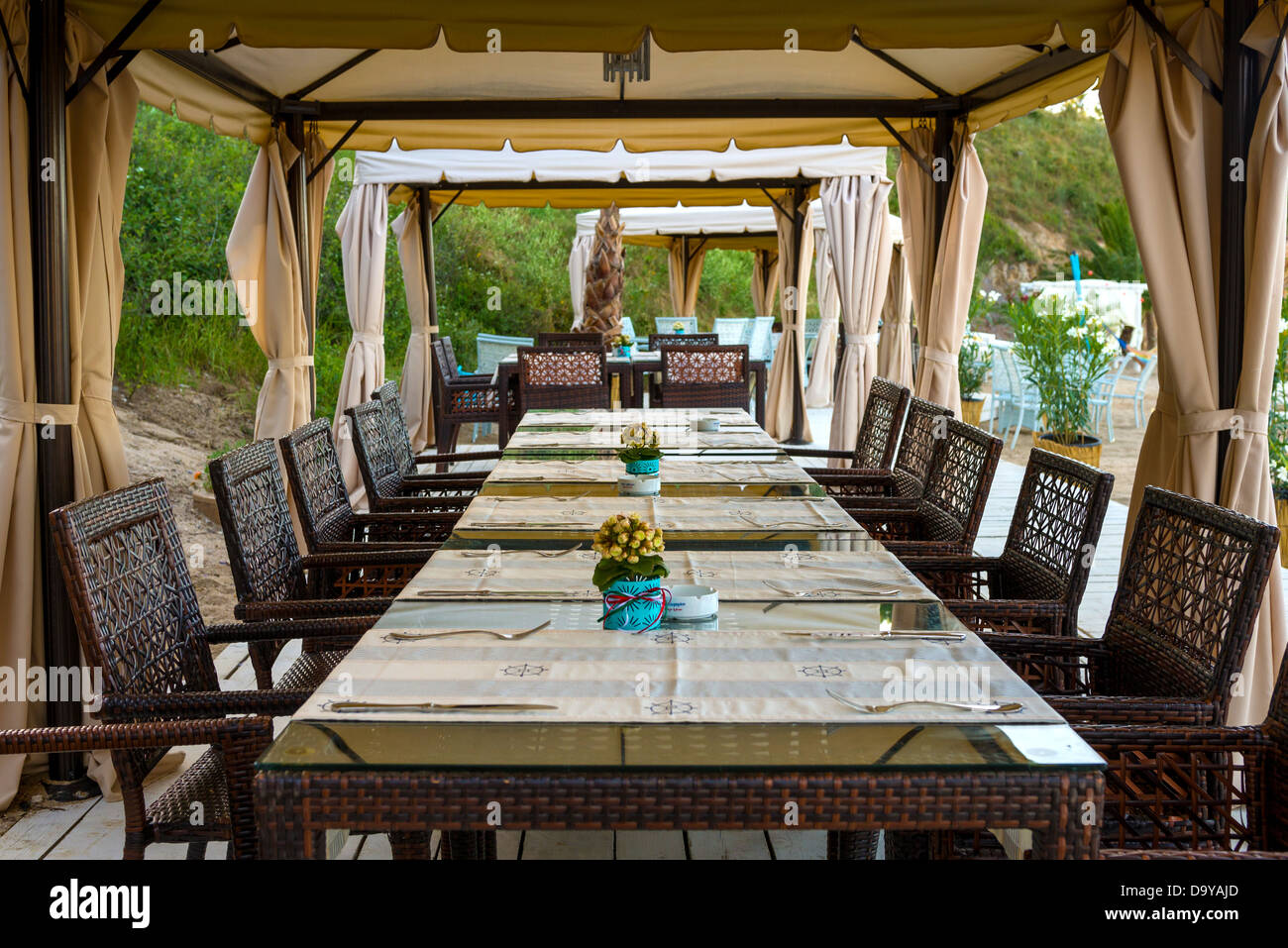 Beach summer restaurant on the sea Stock Photo - Alamy