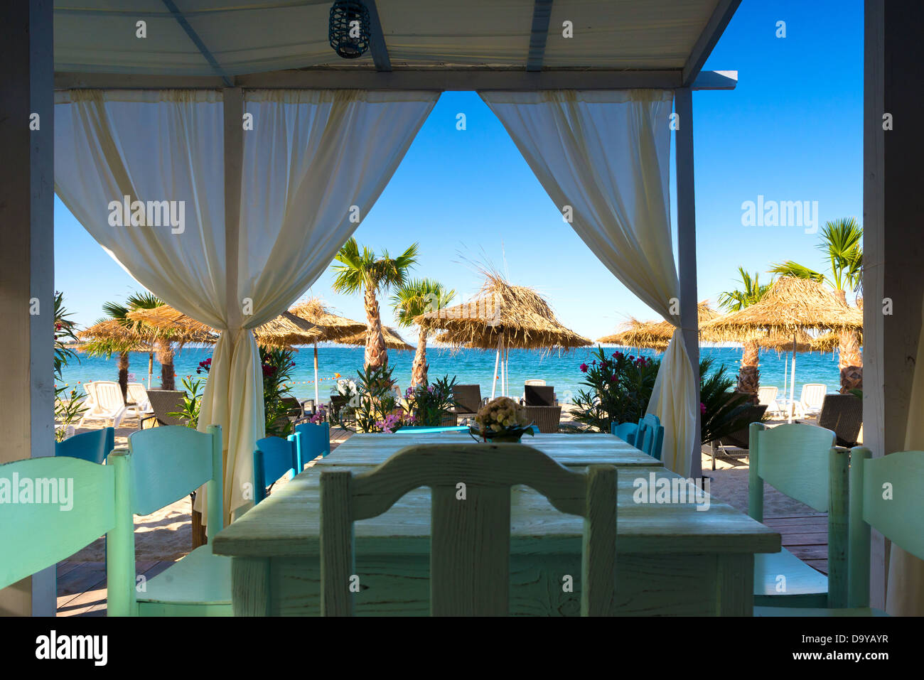 Beach summer restaurant on the sea Stock Photo - Alamy