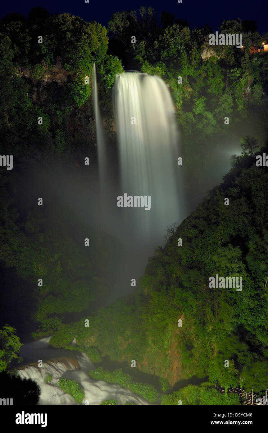 Marmore waterfalls at Dusk, Cascata delle Marmore, Valnerina. Terni ...