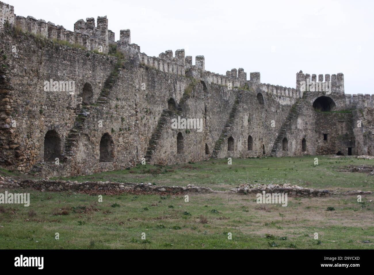 Defensive towers and walls hi-res stock photography and images - Alamy