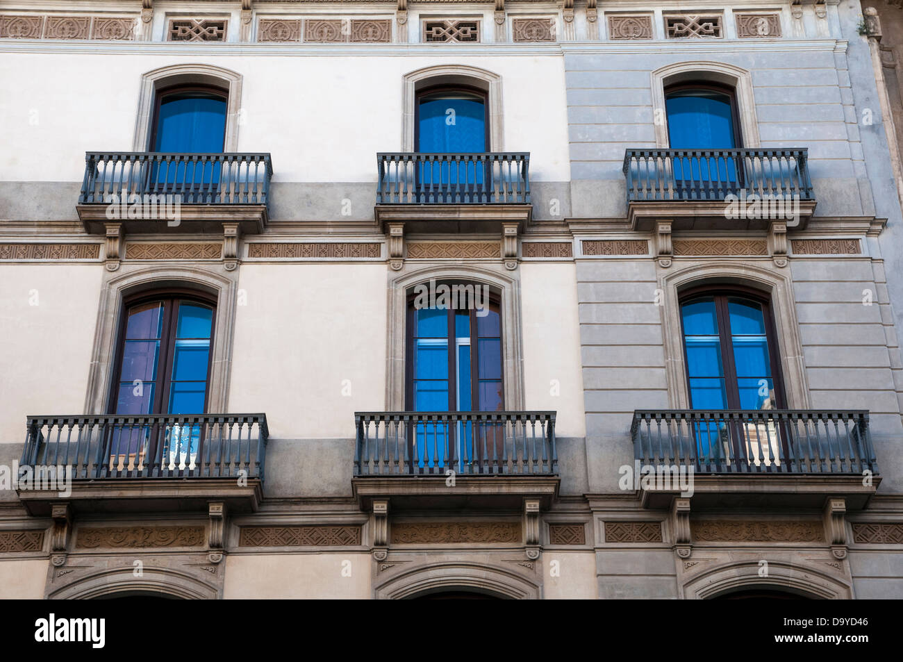 Small building big building hi-res stock photography and images - Alamy