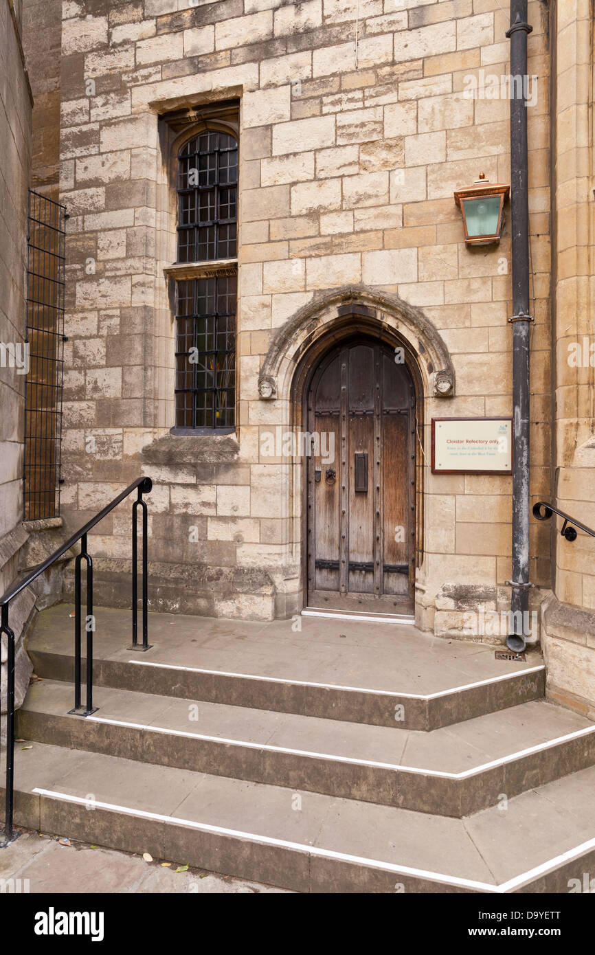 Lincoln cathedral cloister refectory entrance - Lincoln, Lincolnshire ...