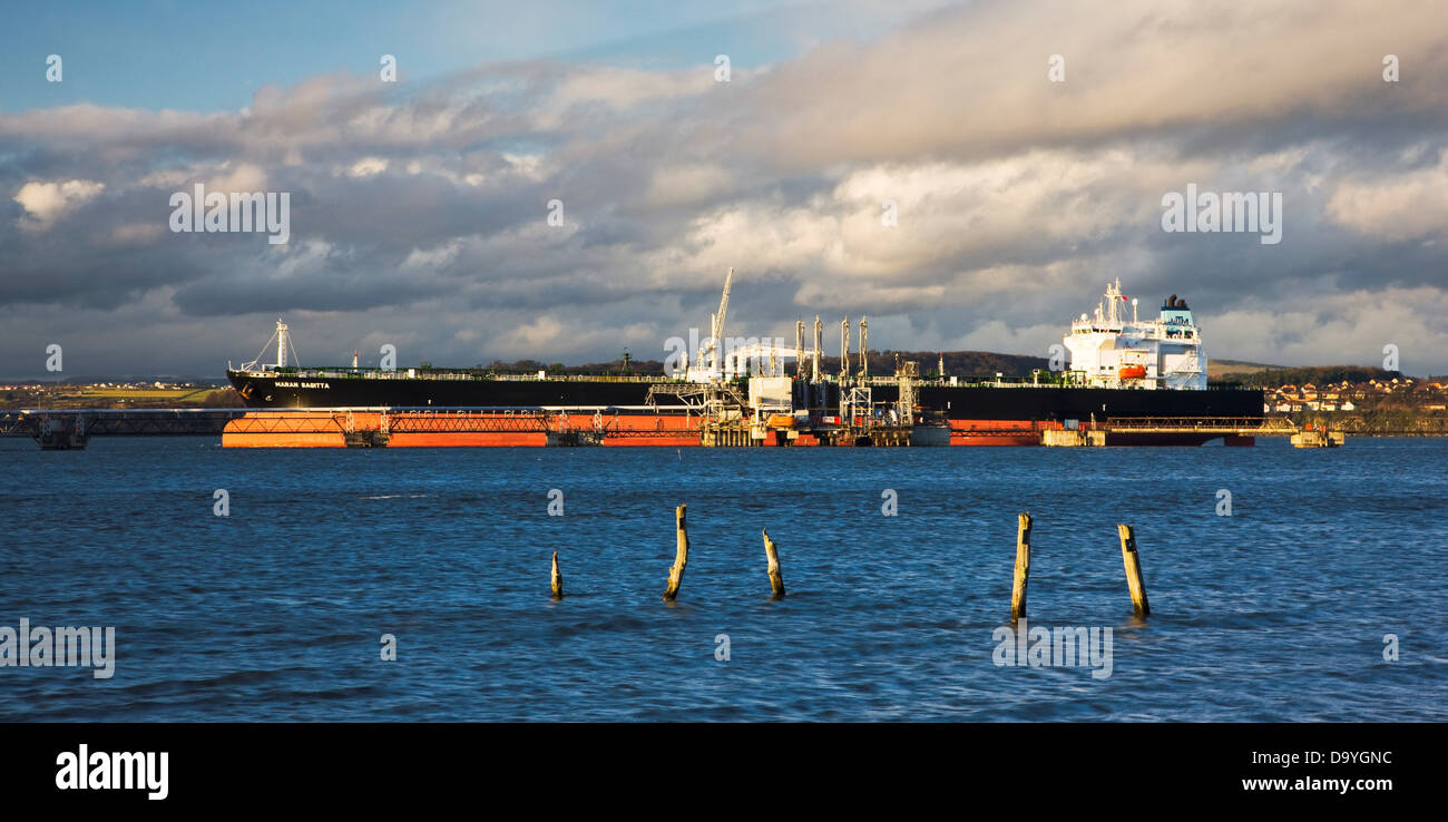 Oil tanker berthed at Hound Point, Firth of Forth, Scotland Stock Photo ...