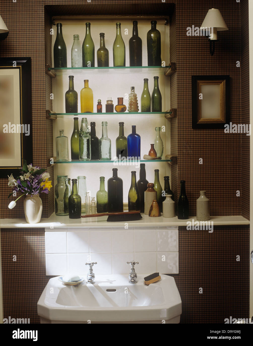 Bathroom collections hi-res stock photography and images - Alamy