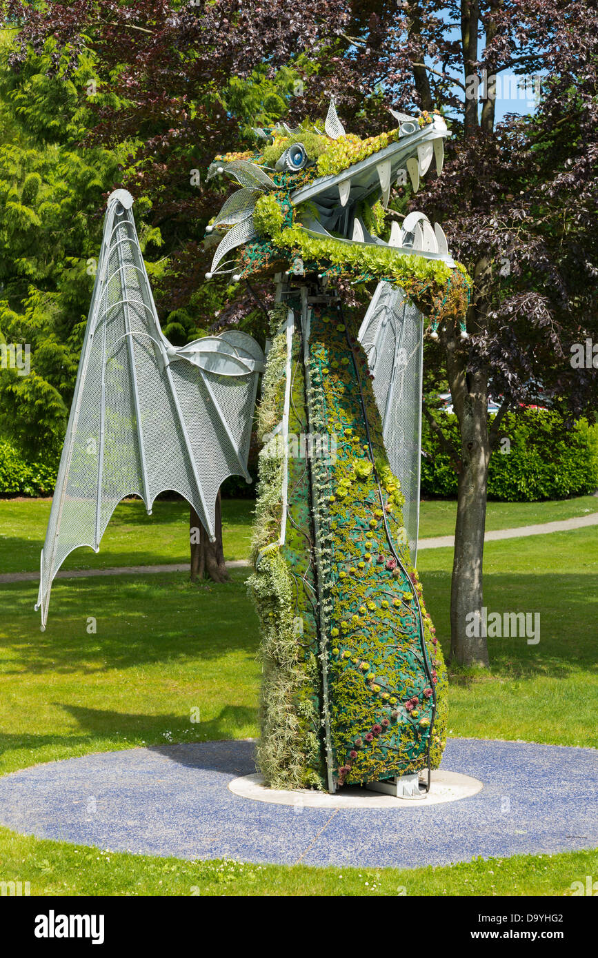 Topiary dragon Burnaby Stock Photo - Alamy