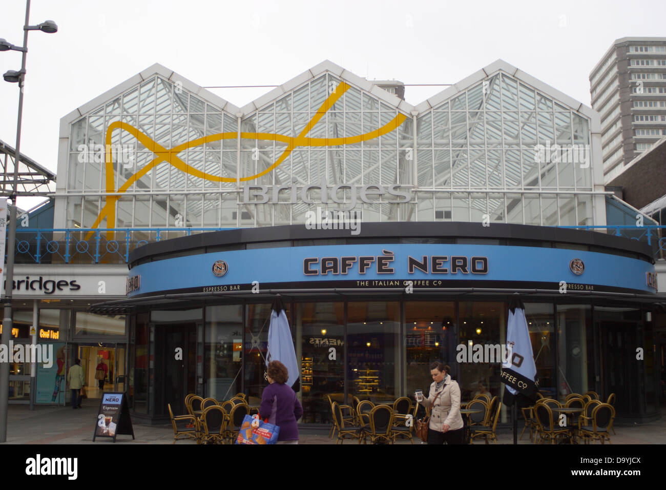 Cafe Nero, at the entrance to The Bridges, Sunderland Stock Photo - Alamy