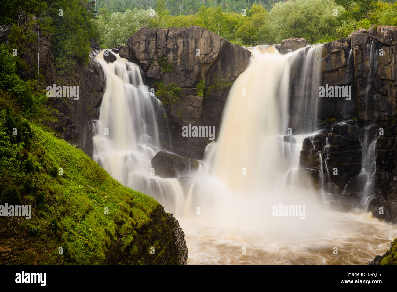High Falls of the Pigeon River at Grand Portage State Park in summer ...