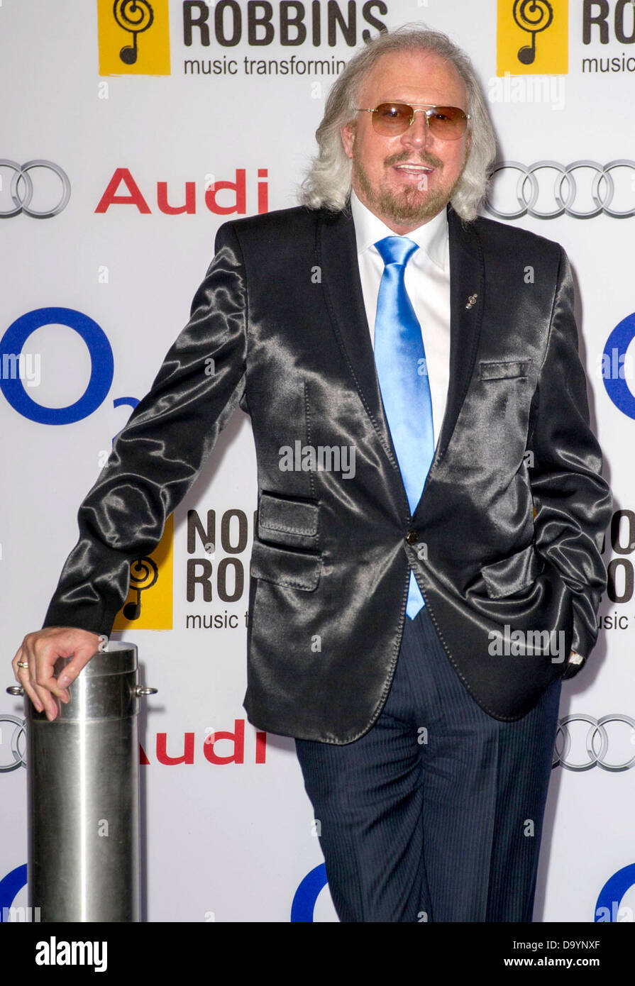 London, UK. 28th June 2013. Beegees legend Barry Gibb at the Nordoff ...
