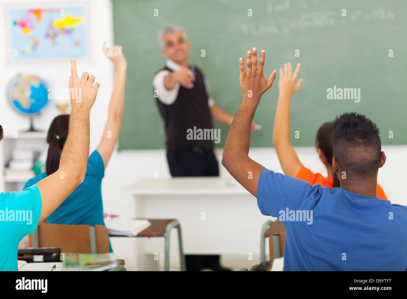 Middle school classroom answer hi-res stock photography and images - Alamy