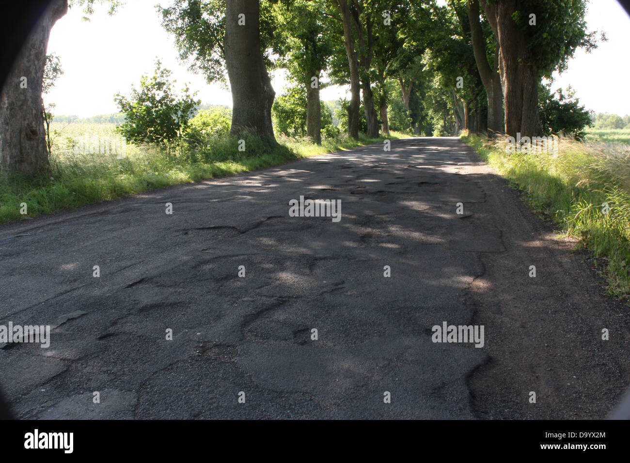 Uneven poor quality road surface hi-res stock photography and images ...