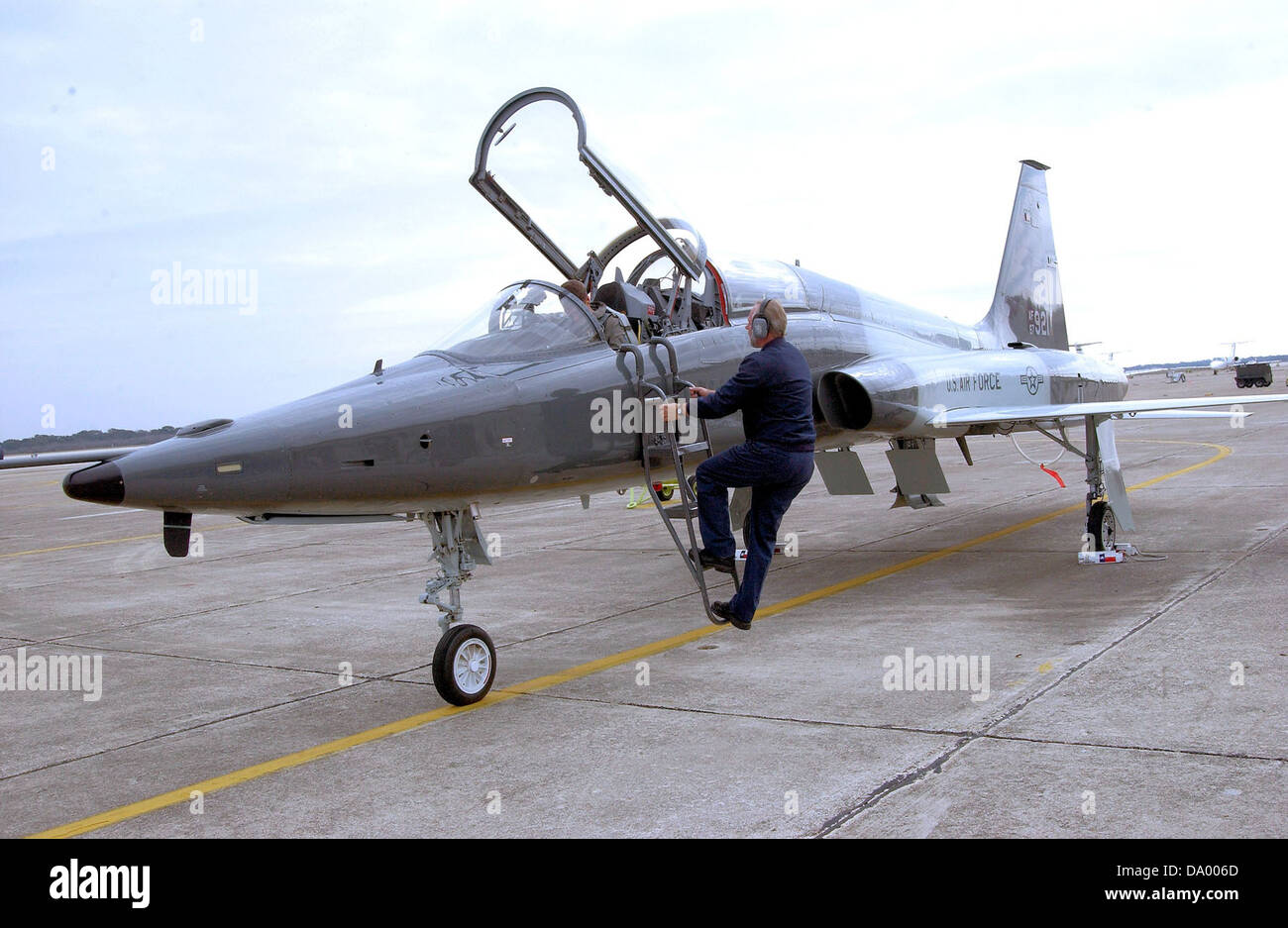 Supersonic advanced jet trainer hi-res stock photography and images - Alamy