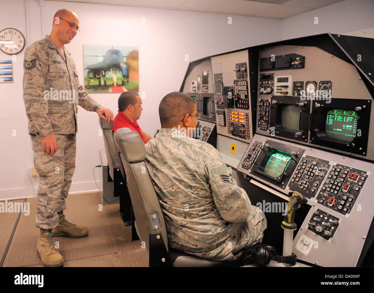Flight simulators hi-res stock photography and images - Alamy