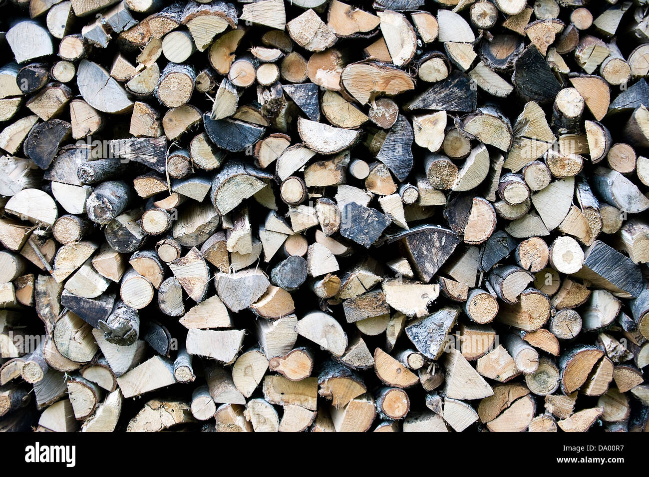 Stacked wood pile hi-res stock photography and images - Alamy