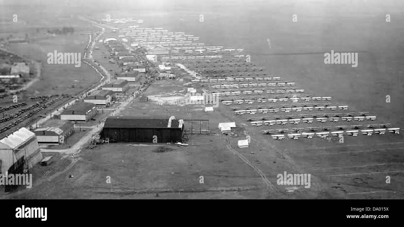 Army logistics hi-res stock photography and images - Alamy