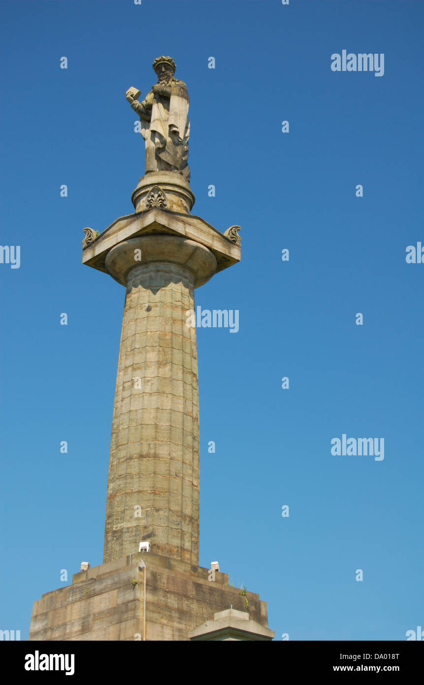 John Knox monument in Glasgow Necropolis Stock Photo - Alamy
