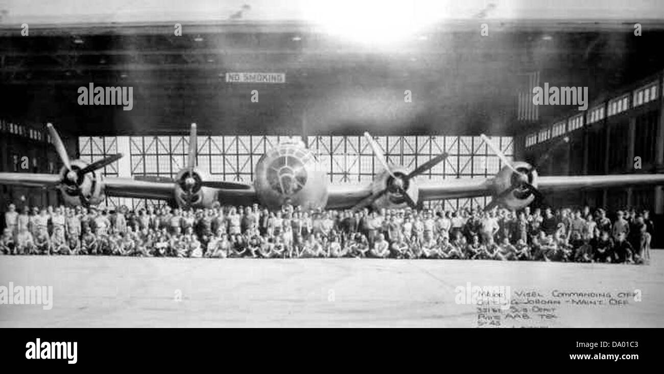 Aircraft depot Black and White Stock Photos & Images - Alamy